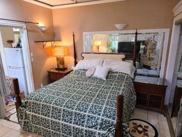 3 Br, 1 bath, Condo 6310 Helena Lane