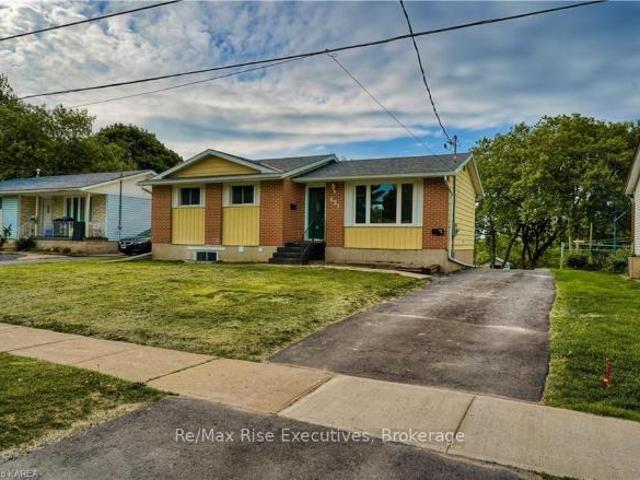 3 Br, 1 bath, Condo 631 Aylmer Crescent