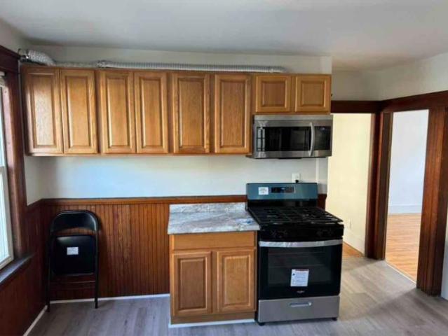 3 Br, 1 bath, Condo 637 Grafton St