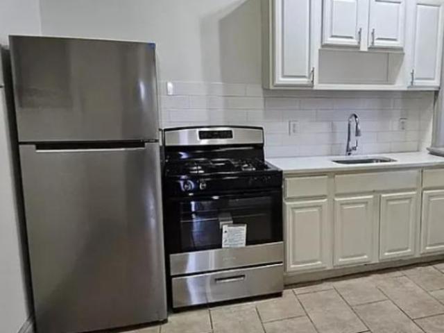 3 Br, 1 bath, Condo 66 N Grove St