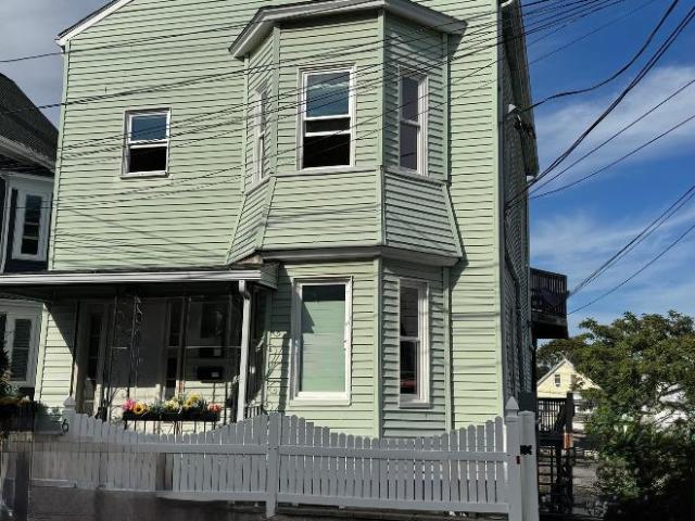 3 Br, 1 bath, Condo 6 Alston St