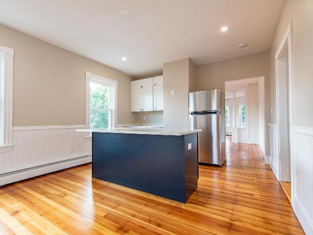 3 Br, 1 bath, Condo 73 Vandewater Street