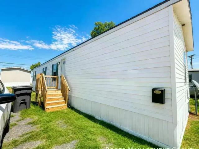 3 Br, 1 bath, Condo 700 E 6th St #46