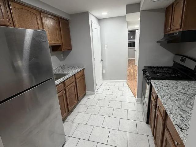 3 Br, 1 bath, Condo 7057 Cresheim Rd