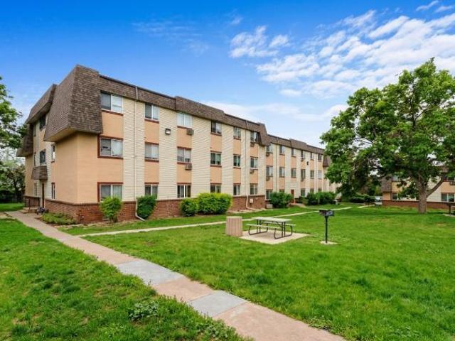 3 Br, 1 bath, Condo 707 W 96th Avenue
