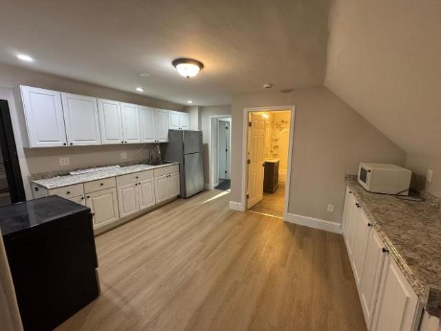 3 Br, 1 bath, Condo 70 Broadway
