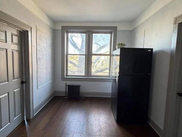 3 Br, 1 bath, Condo 717 Arlington Ave