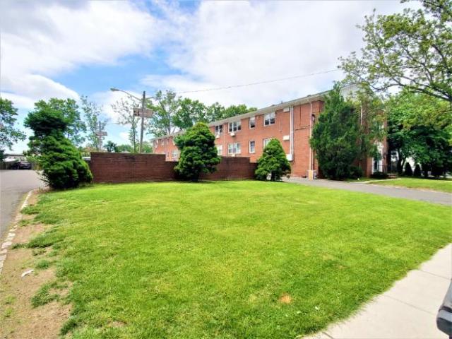 3 Br, 1 bath, Condo 720 Westfield Ave