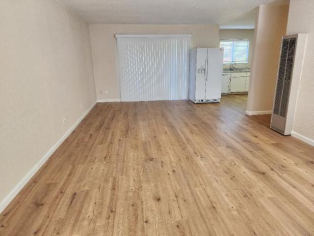 3 Br, 1 bath, Condo 725 Pope Dr