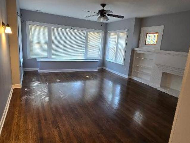3 Br, 1 bath, Condo 7325 S Maryland Ave Unit 2
