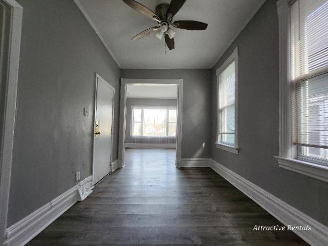 3 Br, 1 bath, Condo 7636 S Drexel Ave