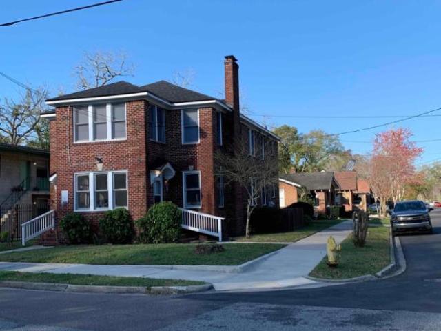 3 Br, 1 bath, Condo 768 Acosta St