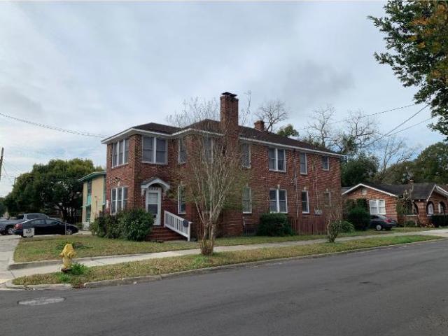 3 Br, 1 bath, Condo 768 Acosta St