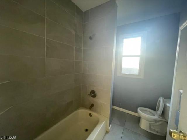3 Br, 1 bath, Condo 776 S 18th St