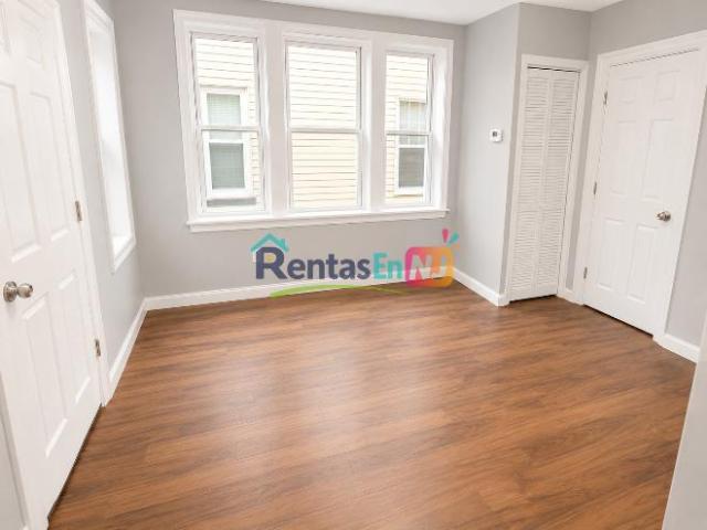 3 Br, 1 bath, Condo 78 Boylan St
