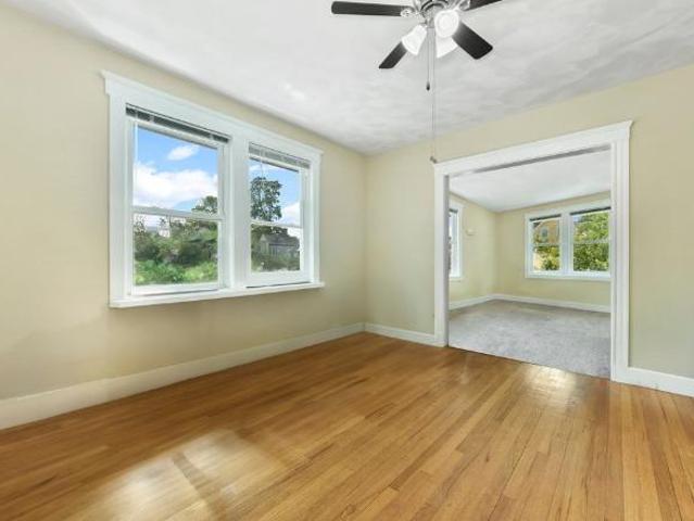 3 Br, 1 bath, Condo 79 Charlesbank Rd