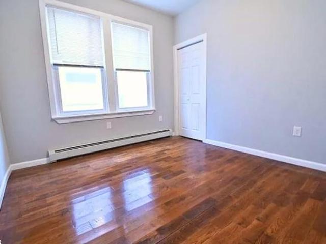 3 Br, 1 bath, Condo 83 Arsdale Ter