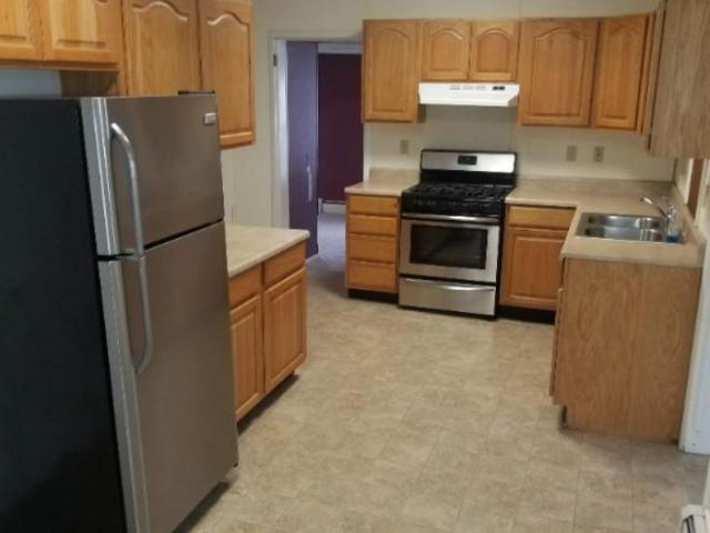 3 Br, 1 bath, Condo 804 Ash Street