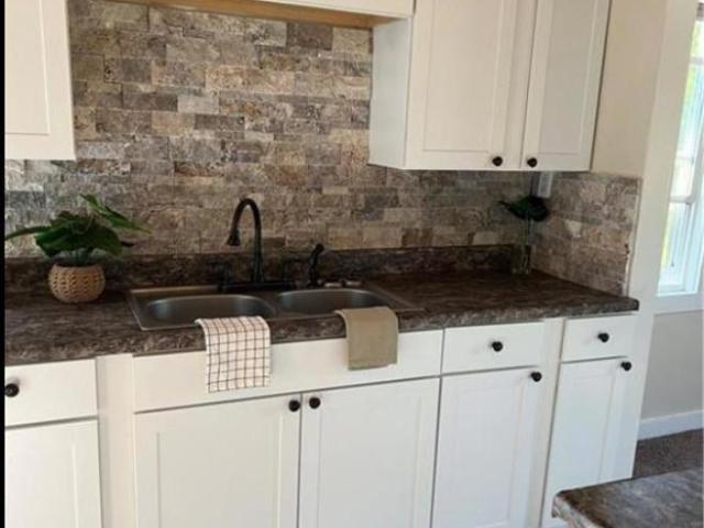 3 Br, 1 bath, Condo 808 Harrisburg Dr