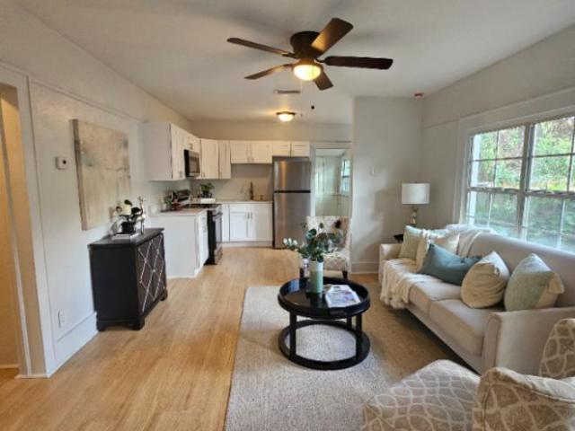 3 Br, 1 bath, Condo 8114 N 11th St