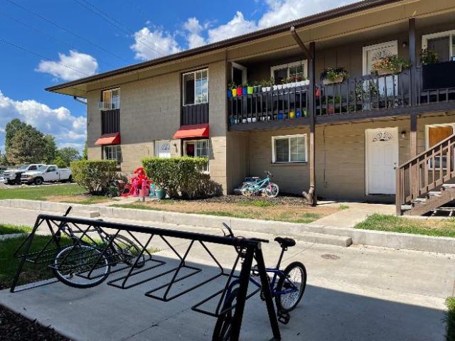 3 Br, 1 bath, Condo 8175 W 9th Ave