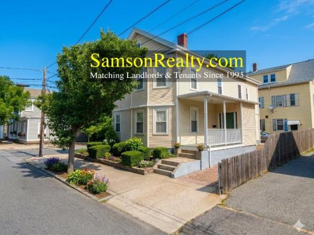 3 Br, 1 bath, Condo 81 Hope St