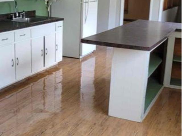 3 Br, 1 bath, Condo 81 North Street