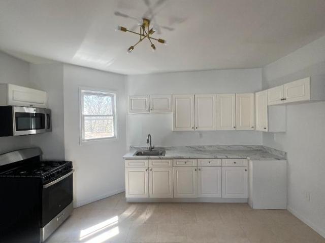 3 Br, 1 bath, Condo 820 S 15th St