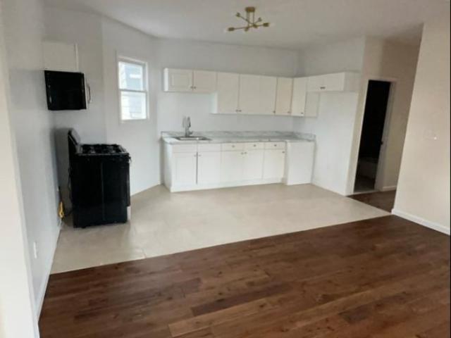 3 Br, 1 bath, Condo 826 S 15th St