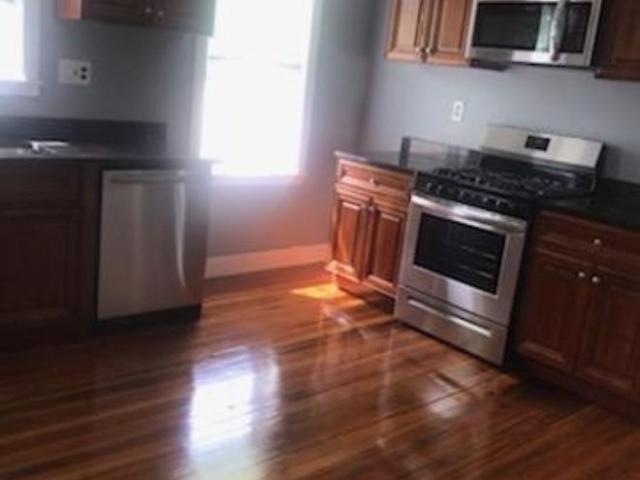 3 Br, 1 bath, Condo 835 Fellsway