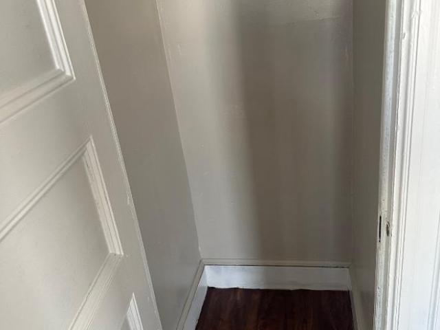3 Br, 1 bath, Condo 85 Hague St