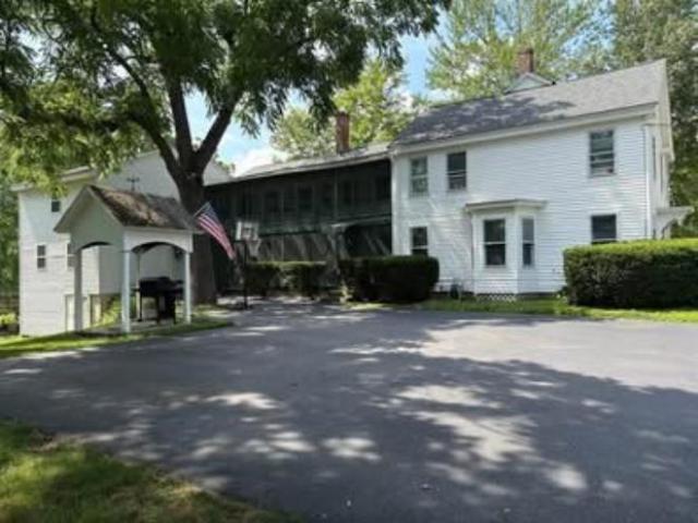 3 Br, 1 bath, Condo 8 North Street