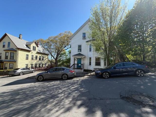 3 Br, 1 bath, Condo 93 Bellevue Avenue