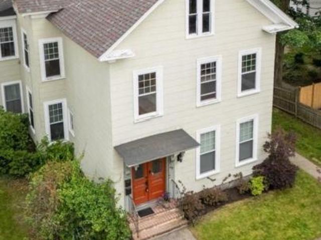 3 Br, 1 bath, Condo 93 Prospect St