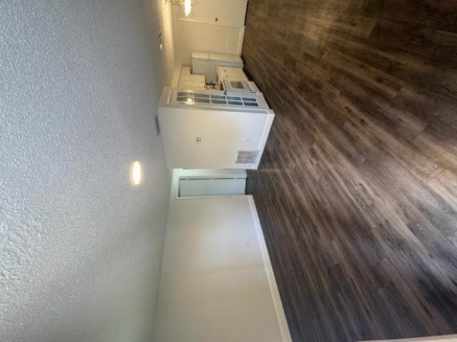 3 Br, 1 bath, Condo 919 34th Avenue West