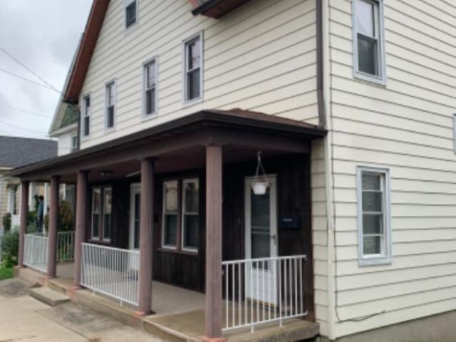 3 Br, 1 bath, Condo 966 Ridge Ave