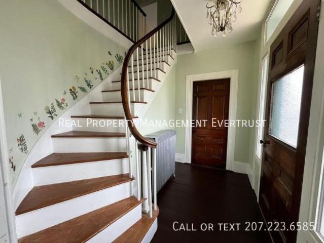 3 Br, 1 bath, Condo 98 Main Street