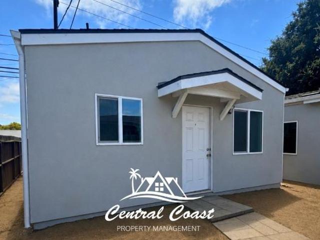 3 Br, 1 bath, Condo 0 De Armond Pl