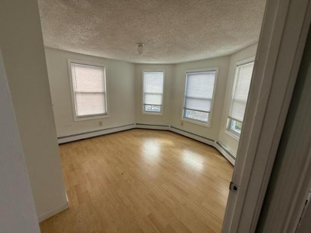 3 Br, 1 bath, Condo 13 Union Street