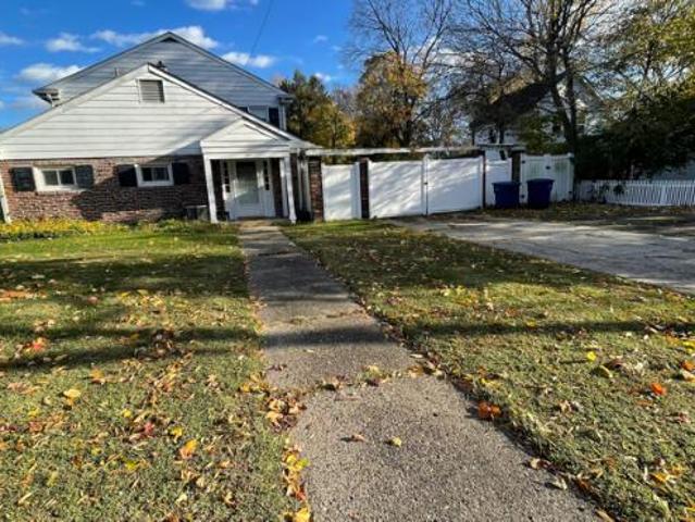 3 Br, 1 bath, Condo 101 Branch Street