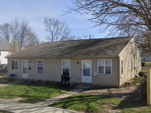 3 Br, 1 bath, Condo 1029 N 7th St