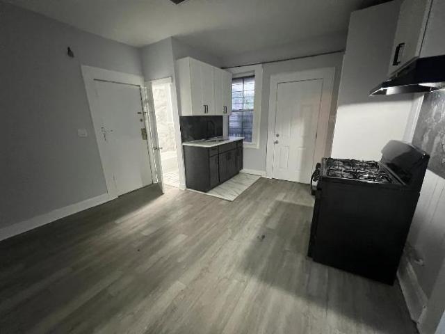 3 Br, 1 bath, Condo 104 Lawrence St