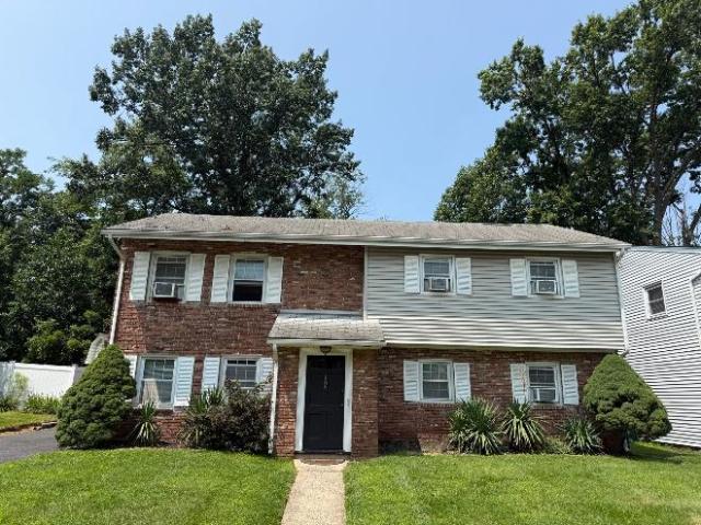 3 Br, 1 bath, Condo 105 Garfield Ave