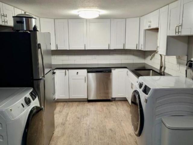 3 Br, 1 bath, Condo 10765 W 7th Place