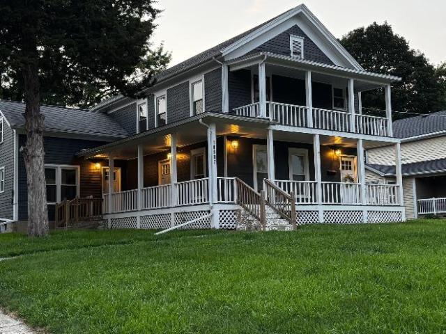 3 Br, 1 bath, Condo 10907 N Woodstock St