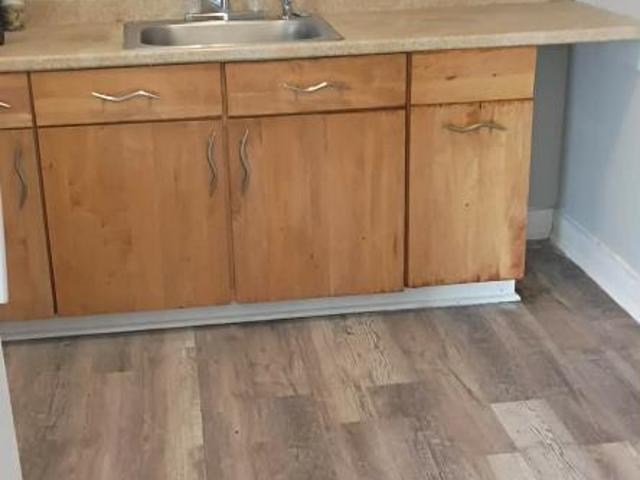 3 Br, 1 bath, Condo 110 Green St