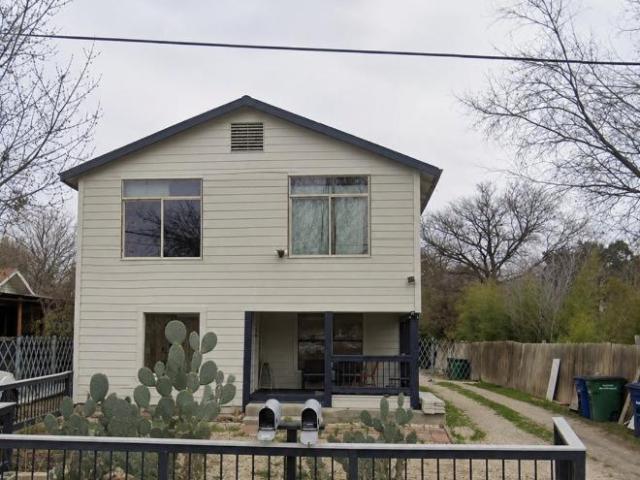 3 Br, 1 bath, Condo 1139 Santa Anna