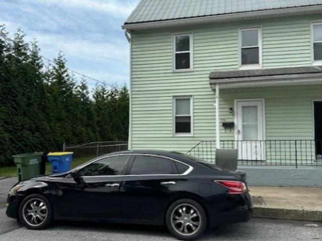 3 Br, 1 bath, Condo 116 & 118 Market Street