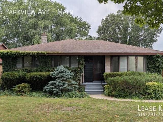 3 Br, 1 bath, Condo 1275 Parkview Ave