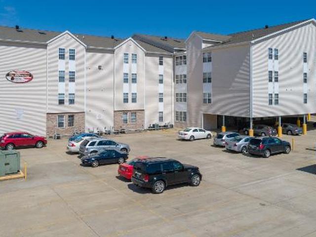 3 Br, 1 bath, Condo 1305 4th Street